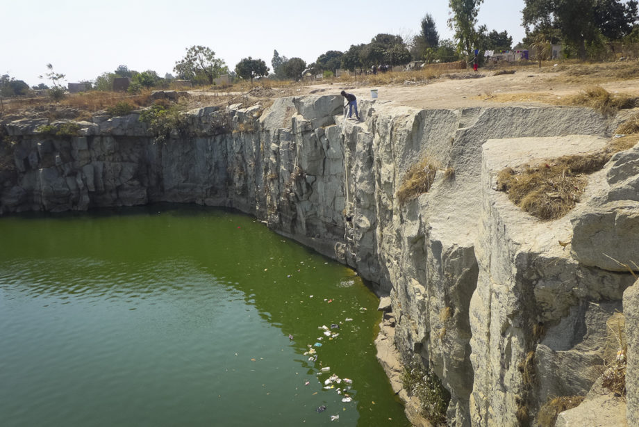 In Zimbabwe People Use Water From Dam Where Deaths are Common ...