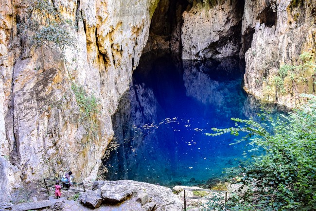 One Hour In Zimbabwe: Chinhoyi Caves Attract Tourists For Their Beauty ...