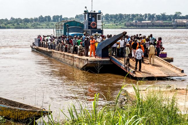Ferry Takes Basic Goods Between DRC Cities