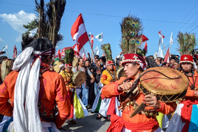 Nepal’s Shamans Welcome More Women to Their Ranks