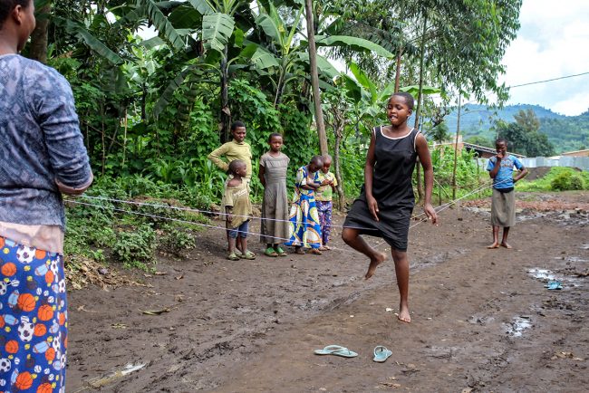 Rwandan Children Play Game They’ve Invented