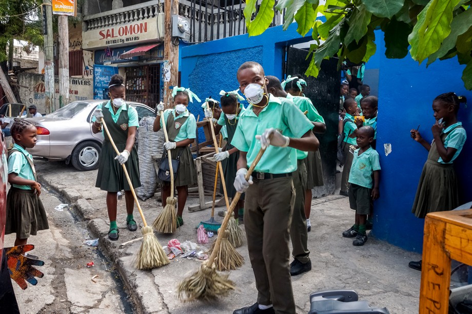 Haitian Capital Seeks Solutions to Insufficient Solid Waste Disposal