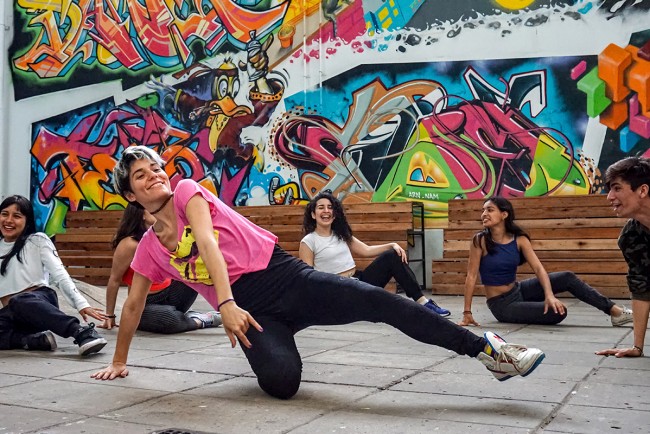 Teen Dancers Practice in Buenos Aires