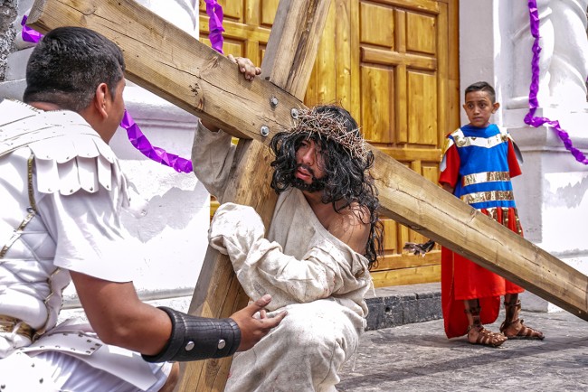 Mexican Group Performs for Holy Week