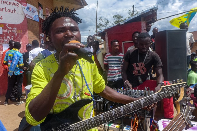 Congolese Singer Performs for Politician’s Visit