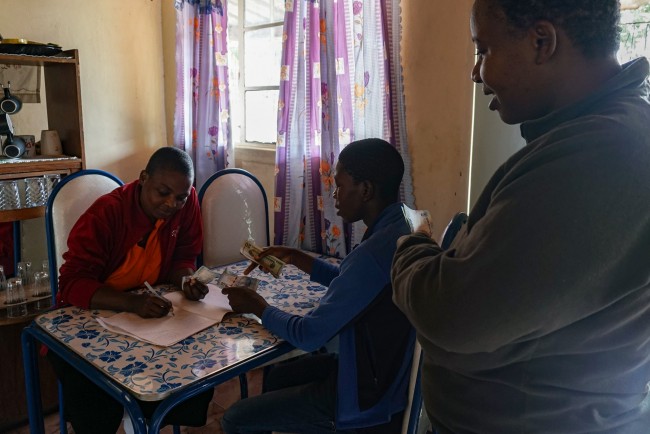 In Difficult Times, Zimbabwean Burial Societies Provide Security, Relief