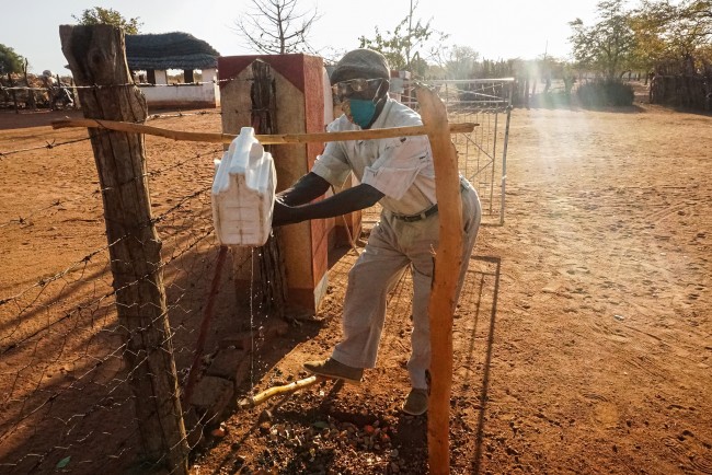 Homemade Hand-Washing Station Makes Sanitation Convenient