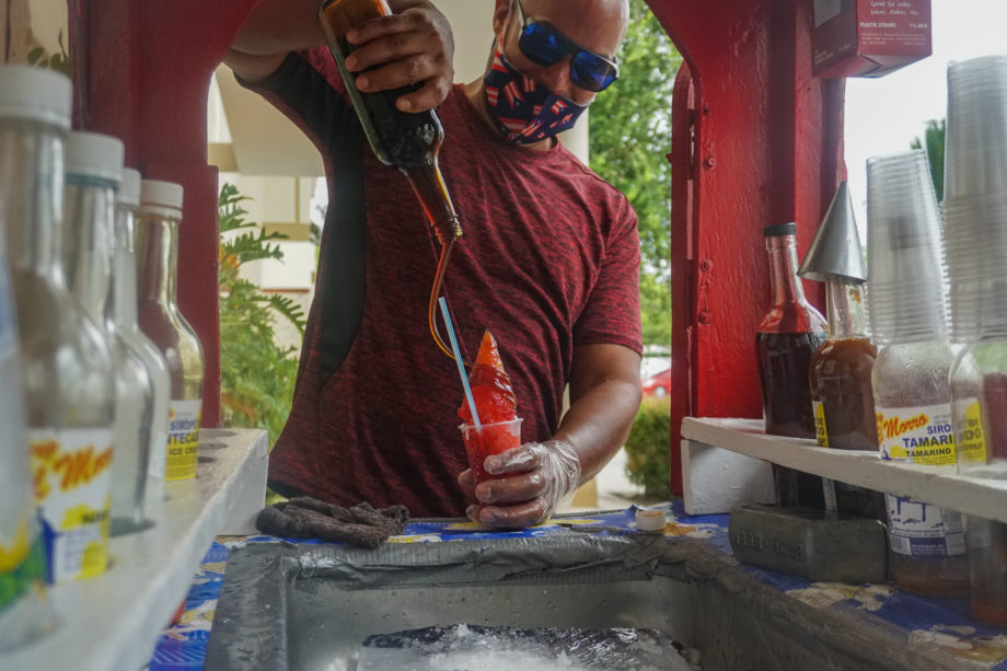 Vendor Sells Piraguas in Ponce | Global Press Journal