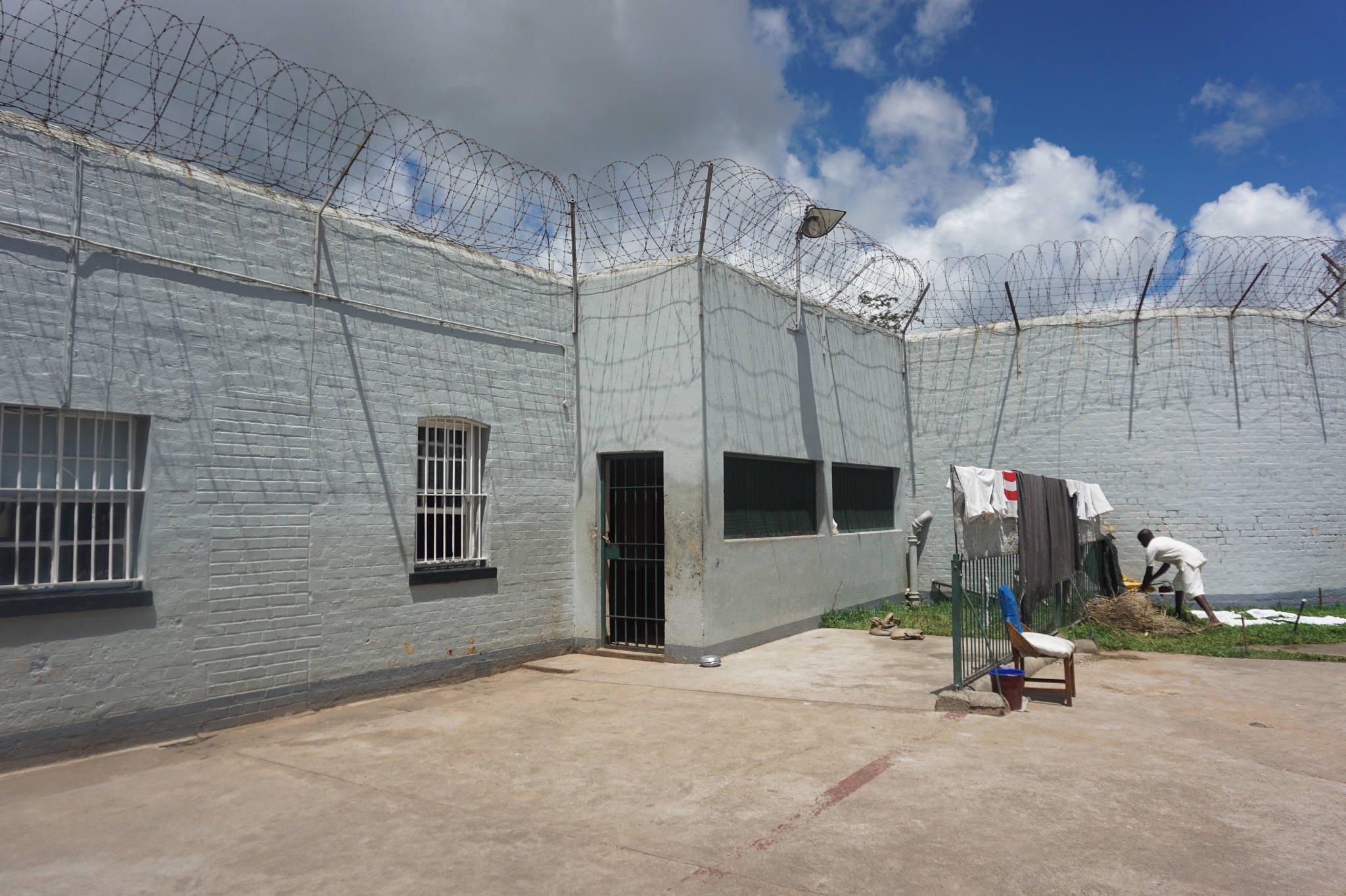 As Guns Flow in From Neighboring Countries, Armed Robberies Spike