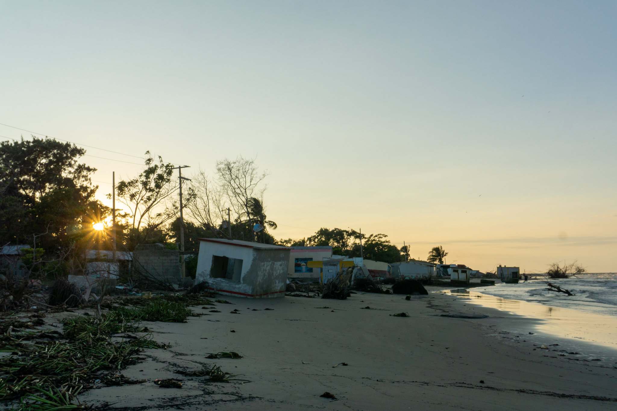 On the Gulf Coast of Mexico, the Sea Is Destroying Entire Communities